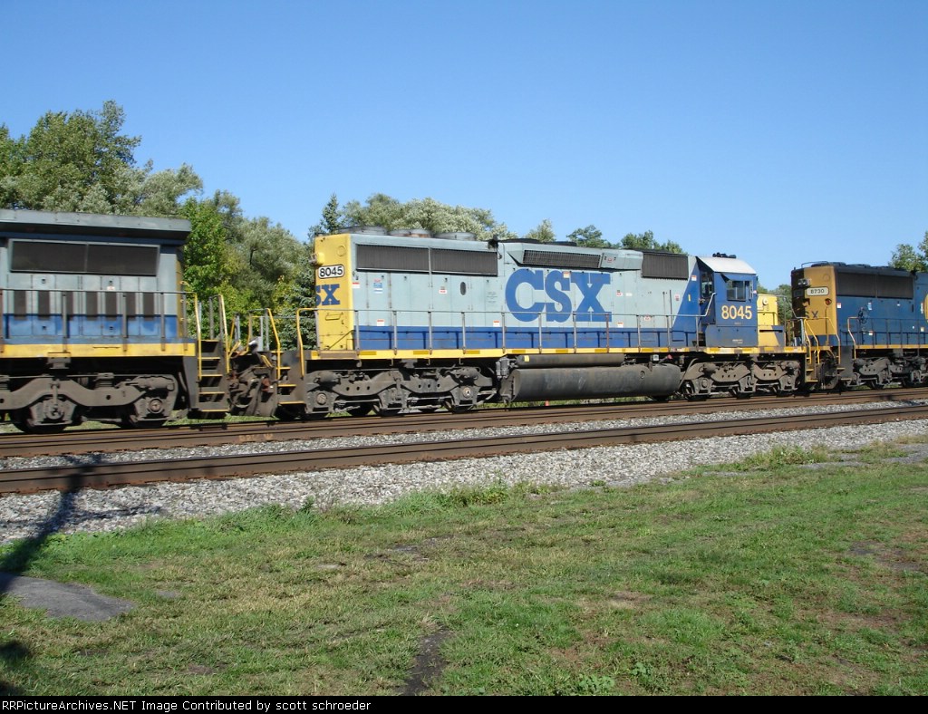 CSX 8045 & CSX 8730 run long nose forward on the #1 Track WB